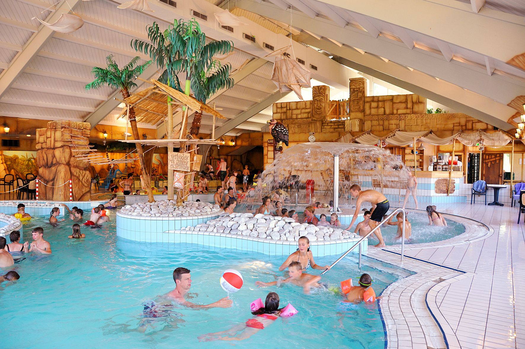 Fotopagina van Oostappen Vakantiepark Vakantiepark Droomgaard Kaatsheuvel Fotopagina van Oostappen Vakantiepark Vakantiepark Droomgaard Kaatsheuvel